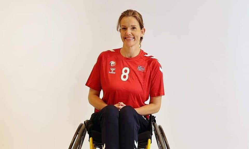 Rullestolhåndballen forandret livet til Camilla - MS Forbundet
